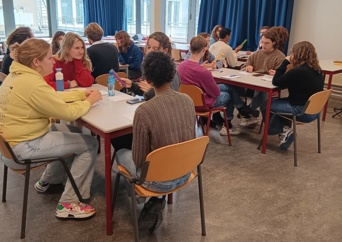 Improving Student Well-Being With the Dialogue Method - LLInC